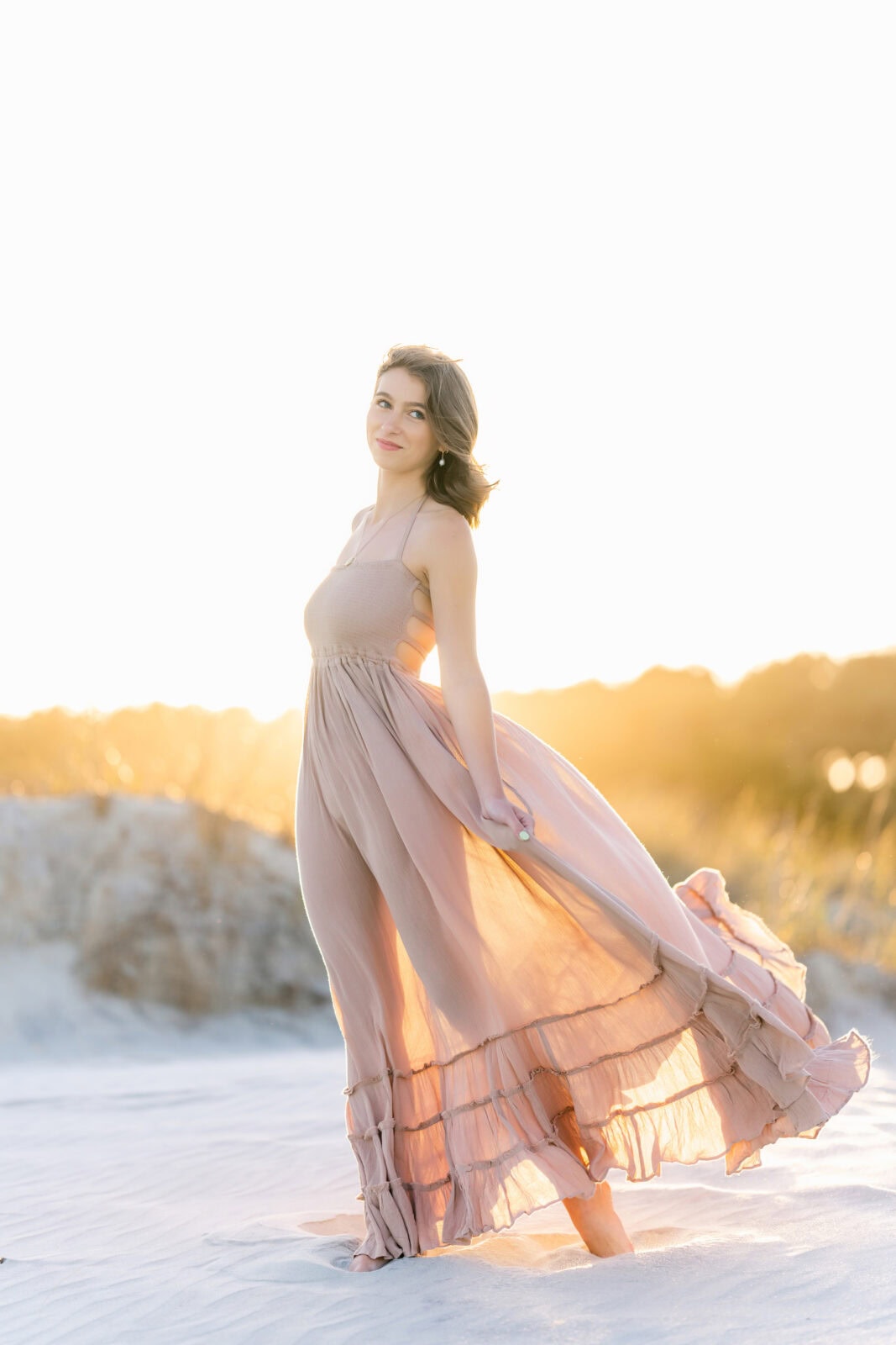 100 Best Model Poses – Top Female Model Posing Guide